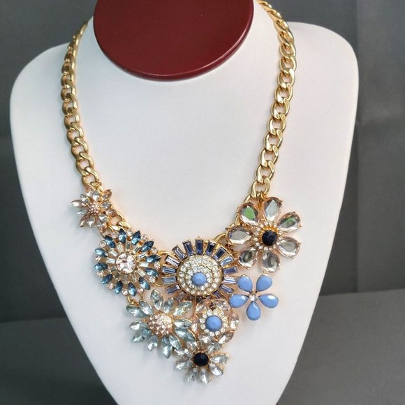 Aldo | Jewelry | Aldo Gold Tone Chunky Curb Chain Floral Bib Cluster ...